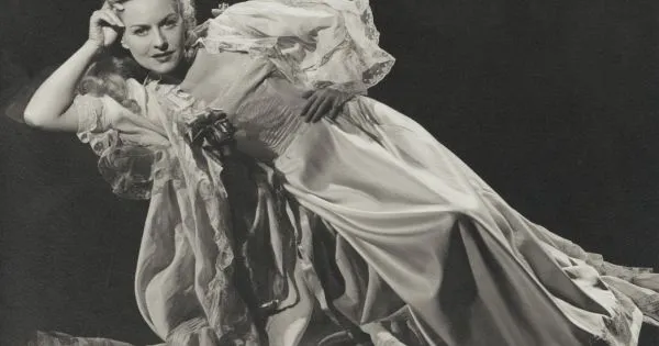 Man Ray, Paulette Goddard | Arthipo