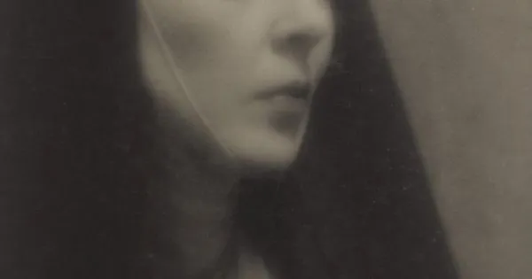Man Ray, Lady Diana Cooper | Arthipo