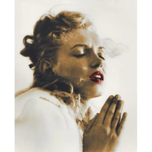 Marilyn Monroe Praying 2 | Arthipo